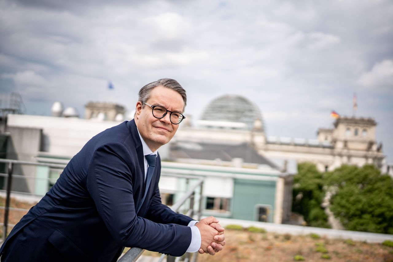 Staatsminister | Dr. Tobias Lindner MdB